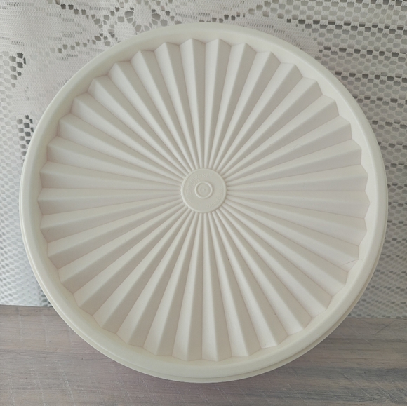 Tupperware | Kitchen | Tupperware Heritage Collection Biscuit Cookie ...